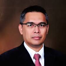 CURRICULUM VITAE PROF. DR. ISHAK BIN HASHIM