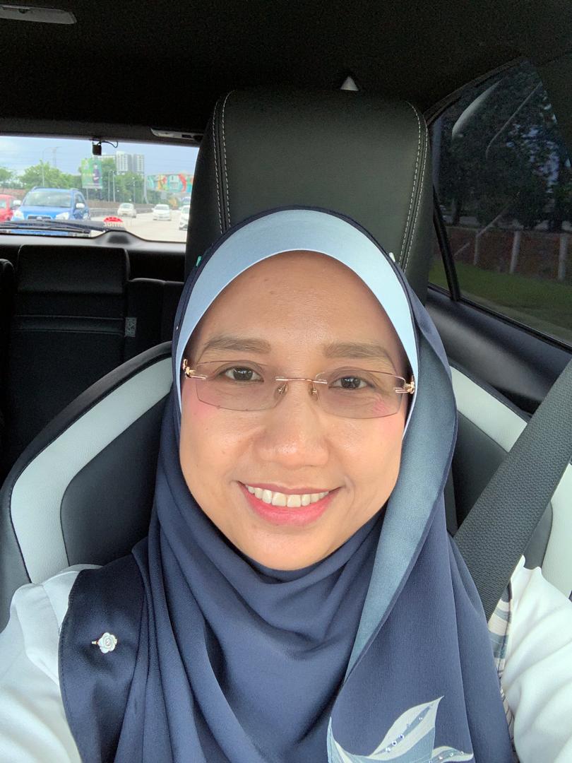 CURRICULUM VITAE PROF. MADYA DR. CHE ANIZA BINTI CHE WEL