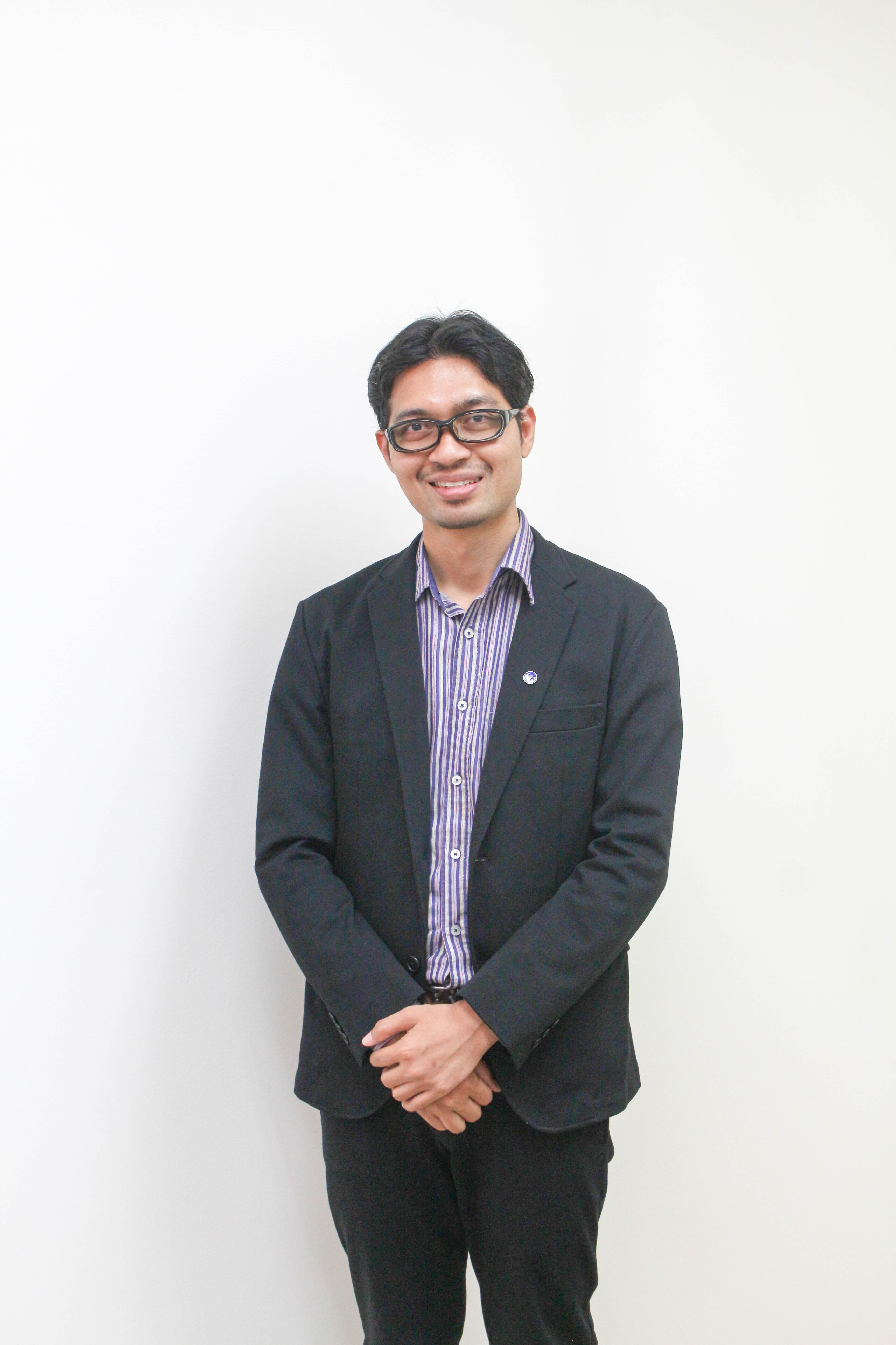 CURRICULUM VITAE DR. MUHAMMAD IKRAM BIN A WAHAB