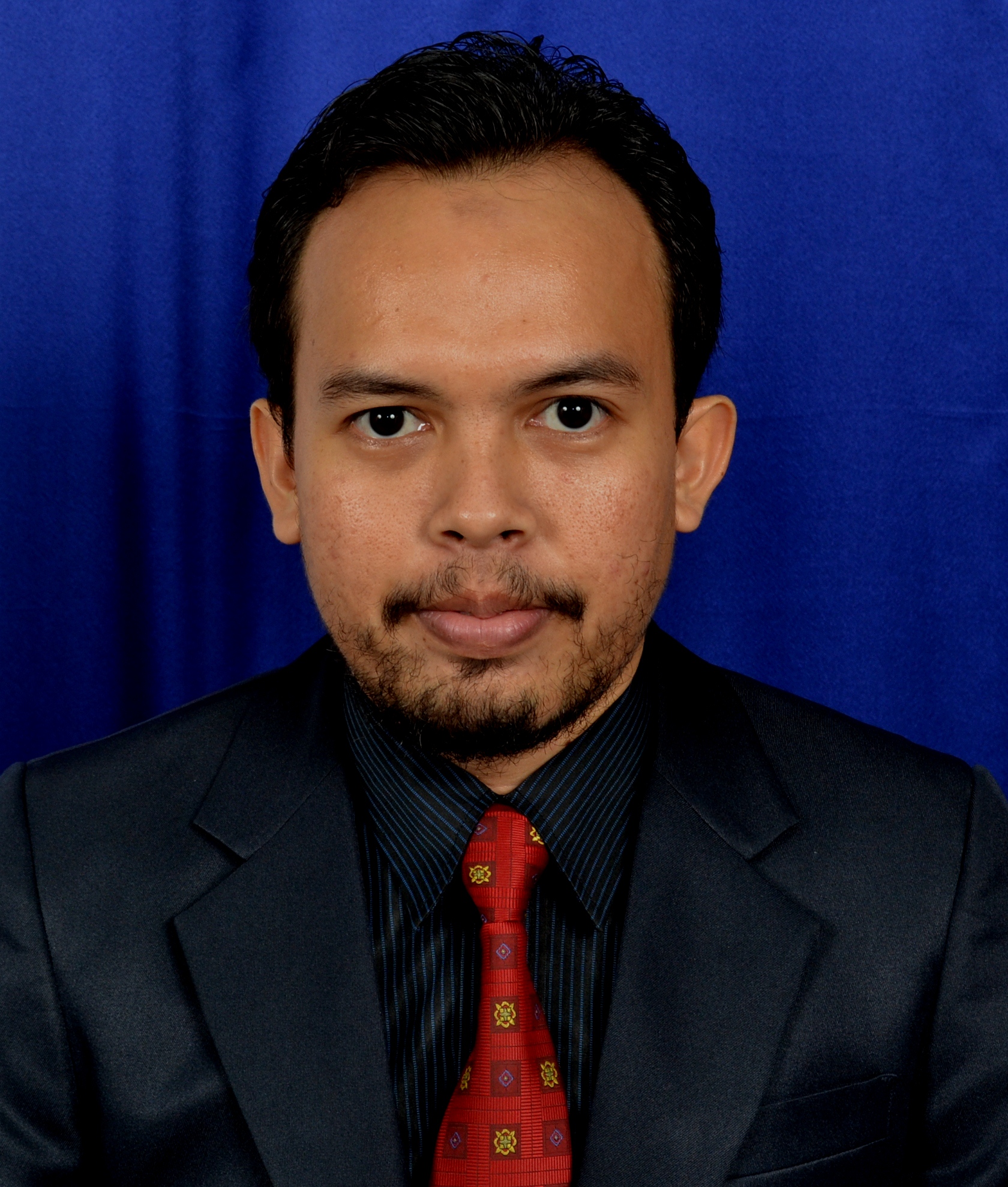 CURRICULUM VITAE DR. AHMAD FITRI BIN ZOHARI