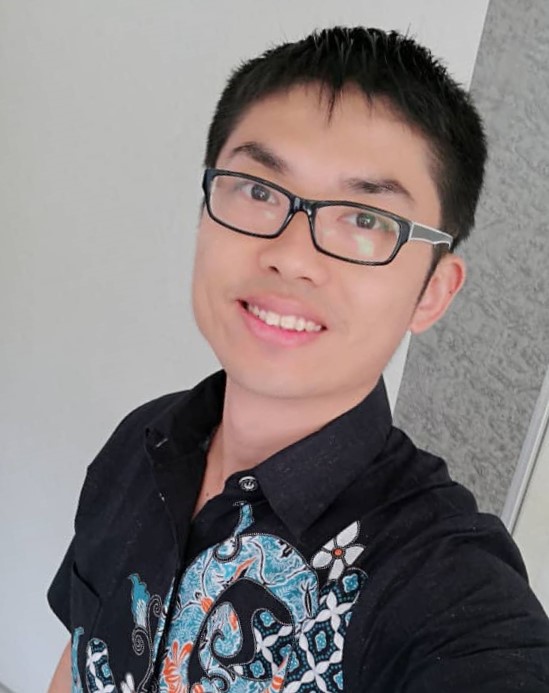 CURRICULUM VITAE DR. ANG WEI LUN