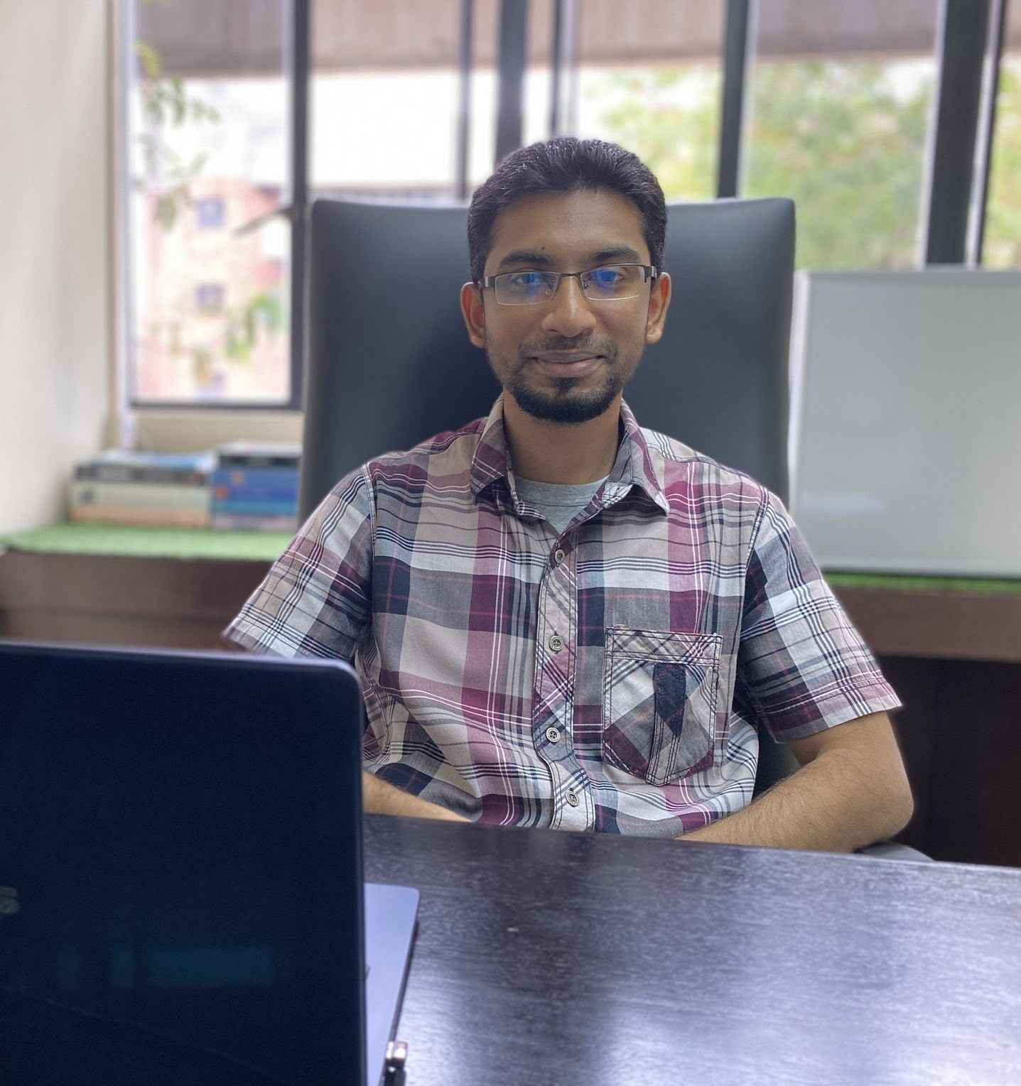 CURRICULUM VITAE DR. SHEVIN RIZAL BIN FEROZ